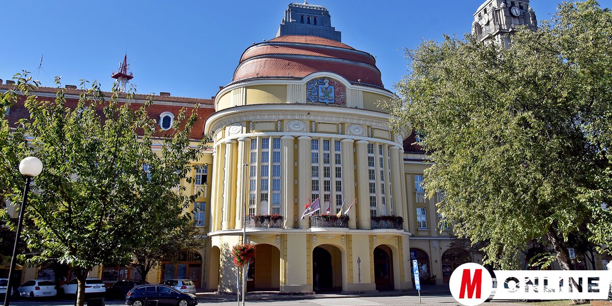 A városháza Zenta ékessége | Magyar Szó