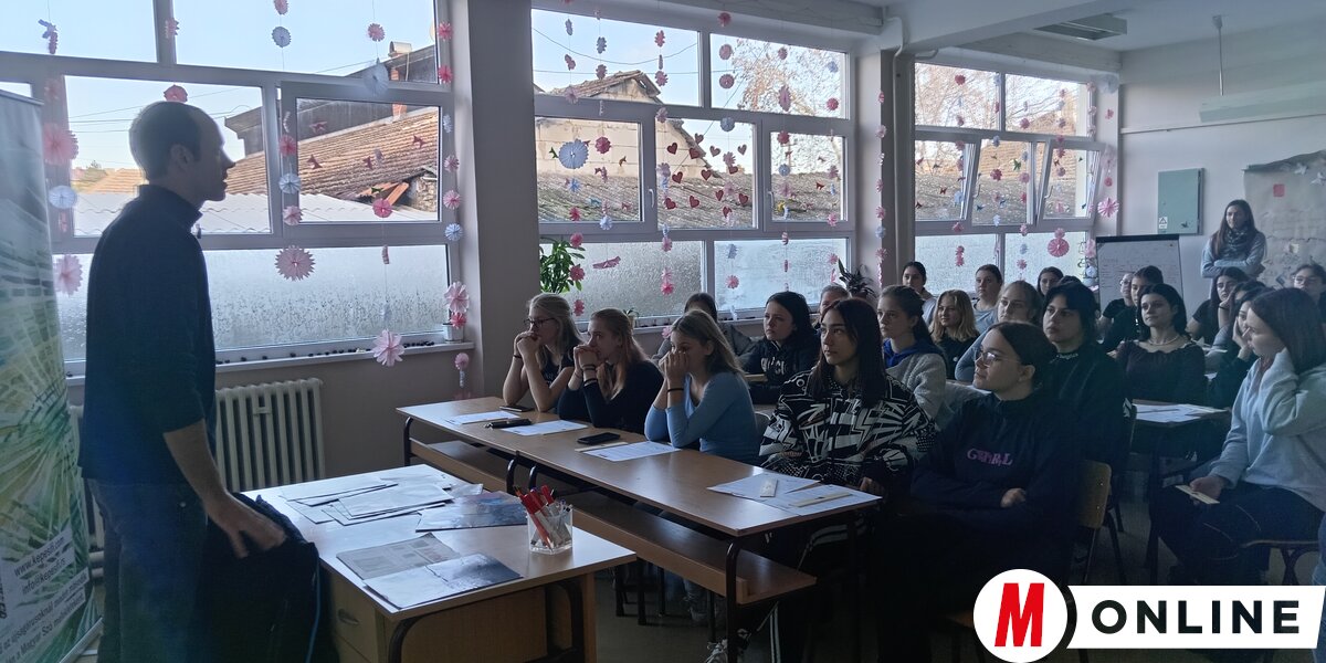 A csókai Vegyészeti-Élelmiszeripari Középiskolába látogatott a Képes ...