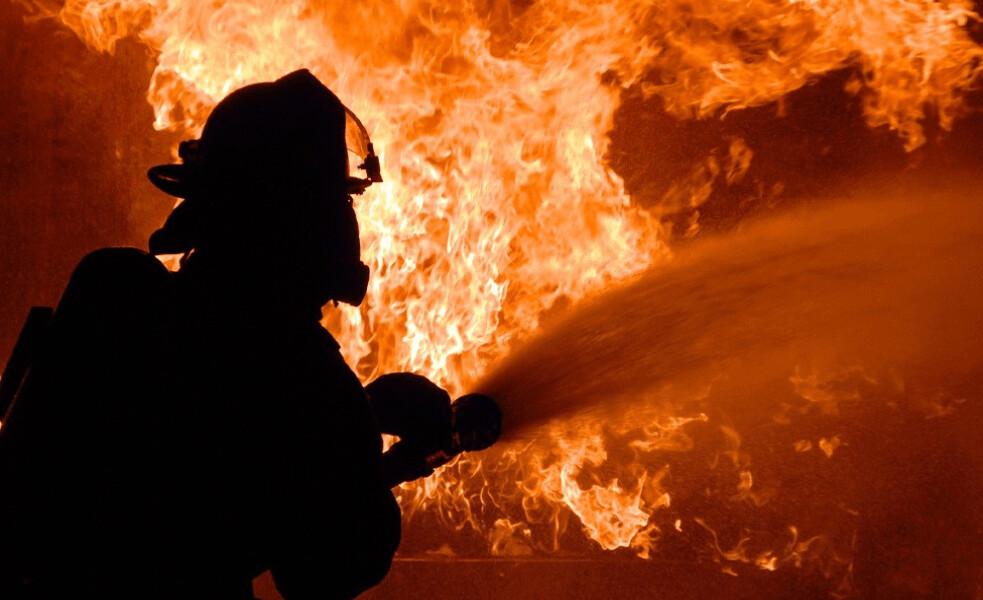 Tűzeset a Petőfi Sándor utcában Törökbecsén | Magyar Szó